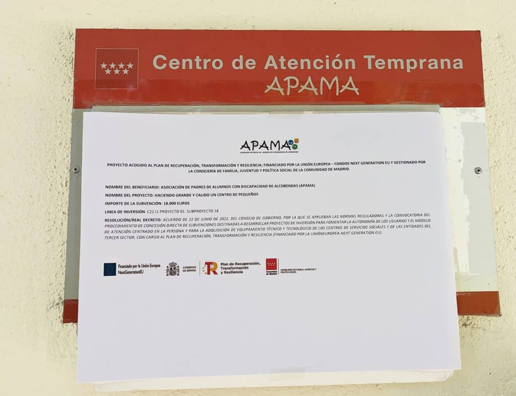 PROYECTO Haciendo grande y cálido un centro de pequeños - APAMA Alcobendas